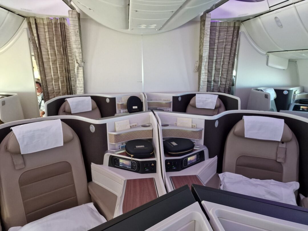 Saudi Airlines Business Class Review 787 Jed / Man